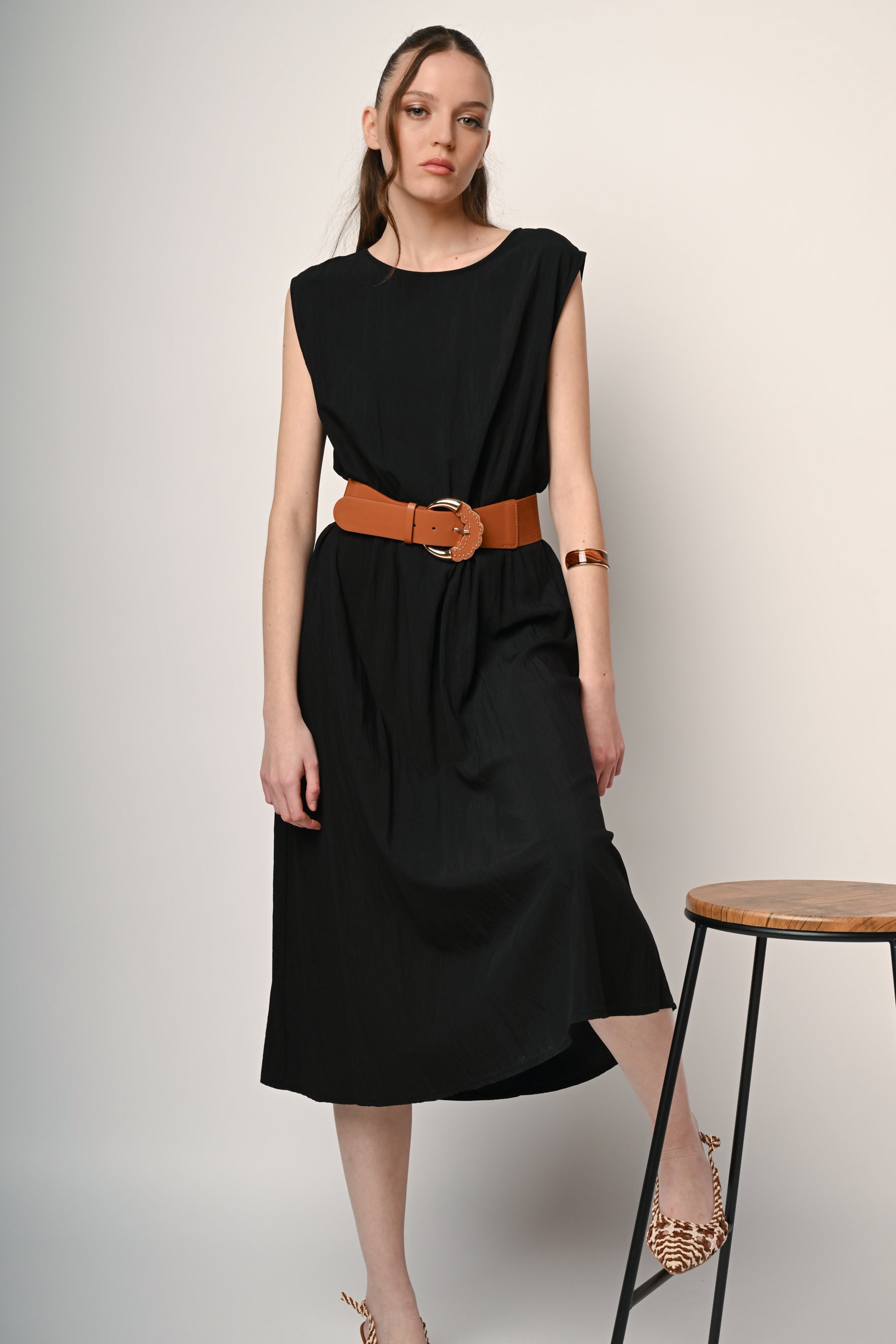 Abito midi con cintura – Nunalie